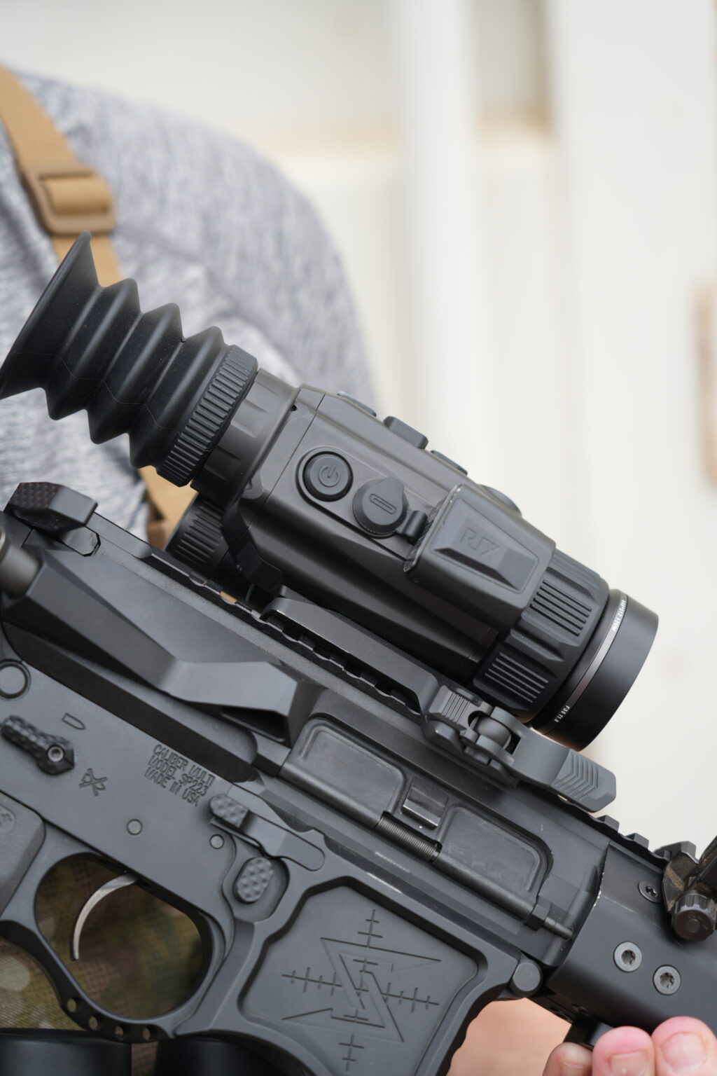 RIX Storm S6R Thermal Riflescope (Free 10hr Battery Pack – $150 Value!)